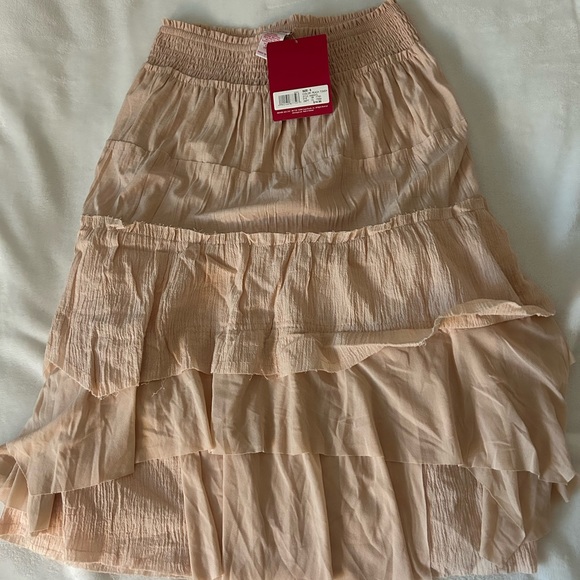 Xhilaration | Skirts | Boho Flowwy Skirt | Poshmark